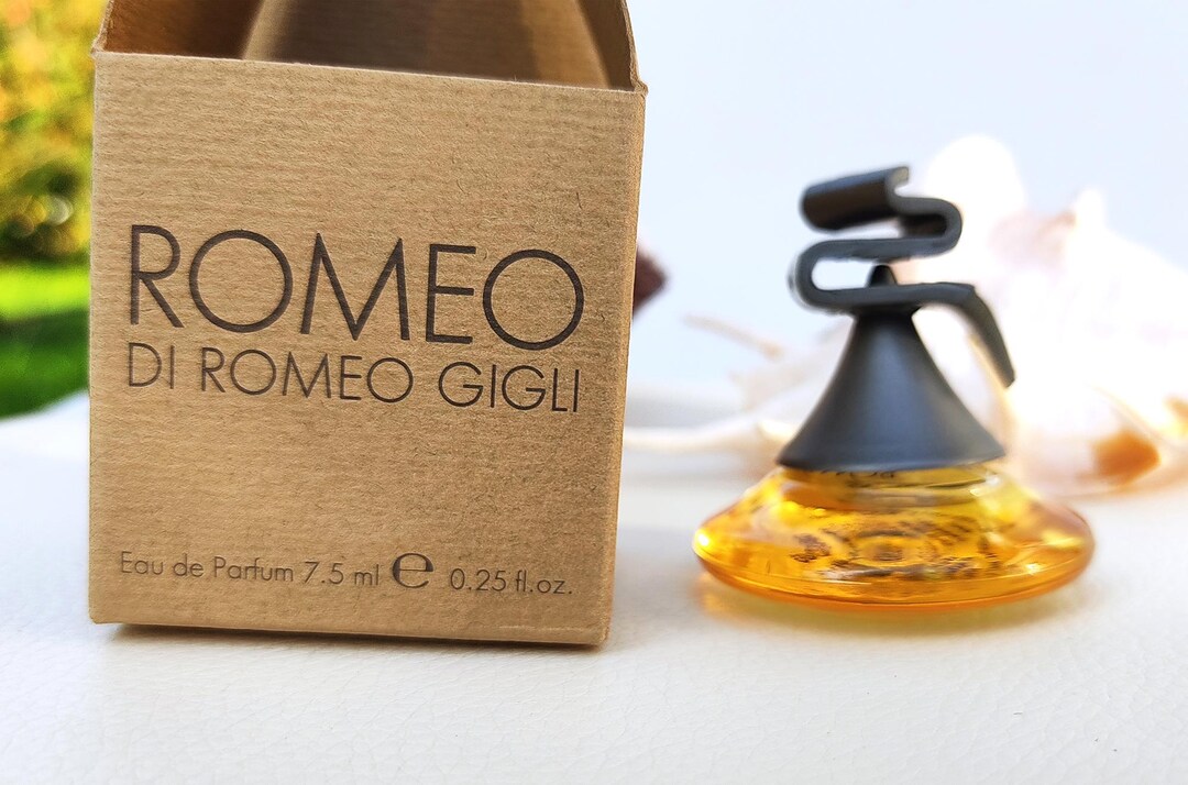 Romeo Di Romeo Gigli Eau De Parfum 7,5 Ml Launched in 1989. Vintage ...