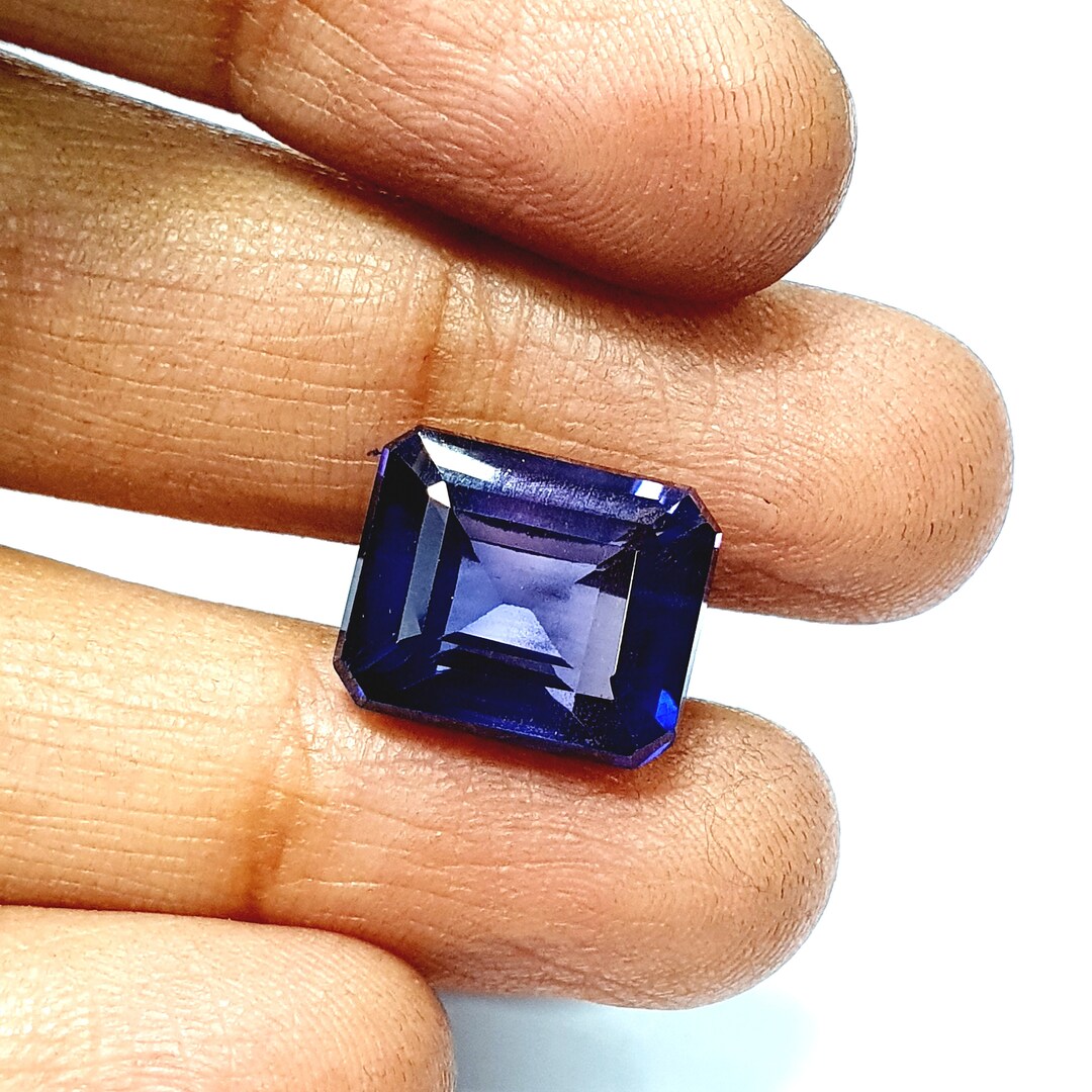 12 Carat Certified Taaffeite Bi Color Ceylon Faceted Cut Emerald Shape ...