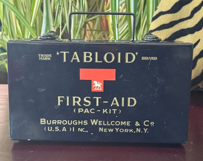1940's Talboid First-ait Kit With Supplies / Burroughs Wellcome & Co ...