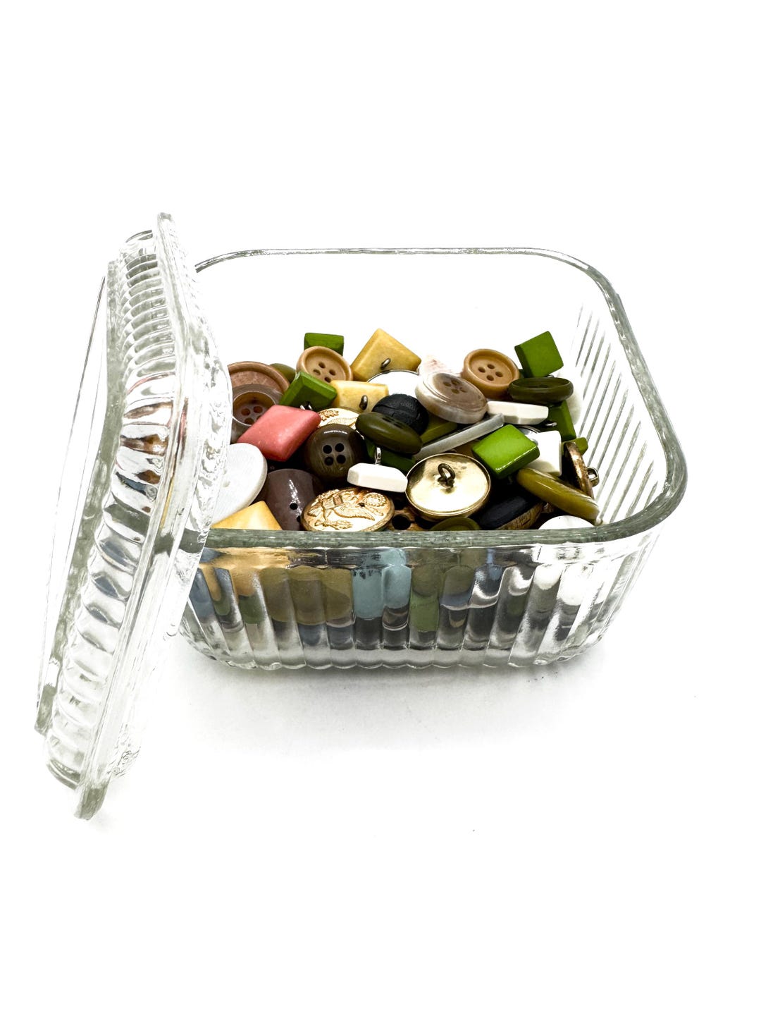 118 Assorted Buttons / 1960s and 1970s Buttons / Button Collection ...