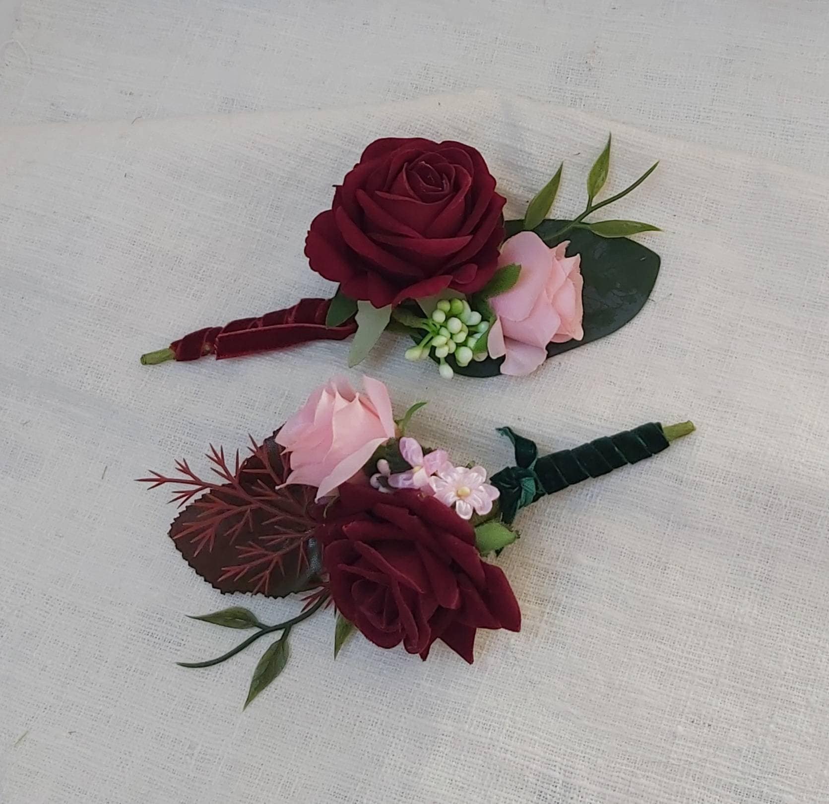 Groom Boutonniere, Groom Buttonhole, Burgundy Buttonniere - Etsy