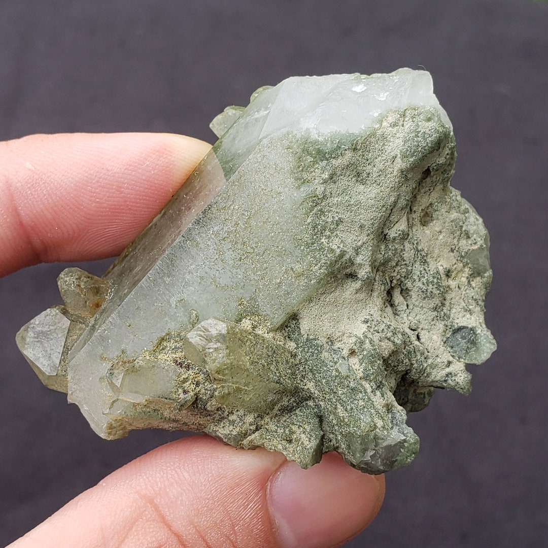 Chlorite Quartz Cluster - Pakistan - 62.7 Grams - Etsy