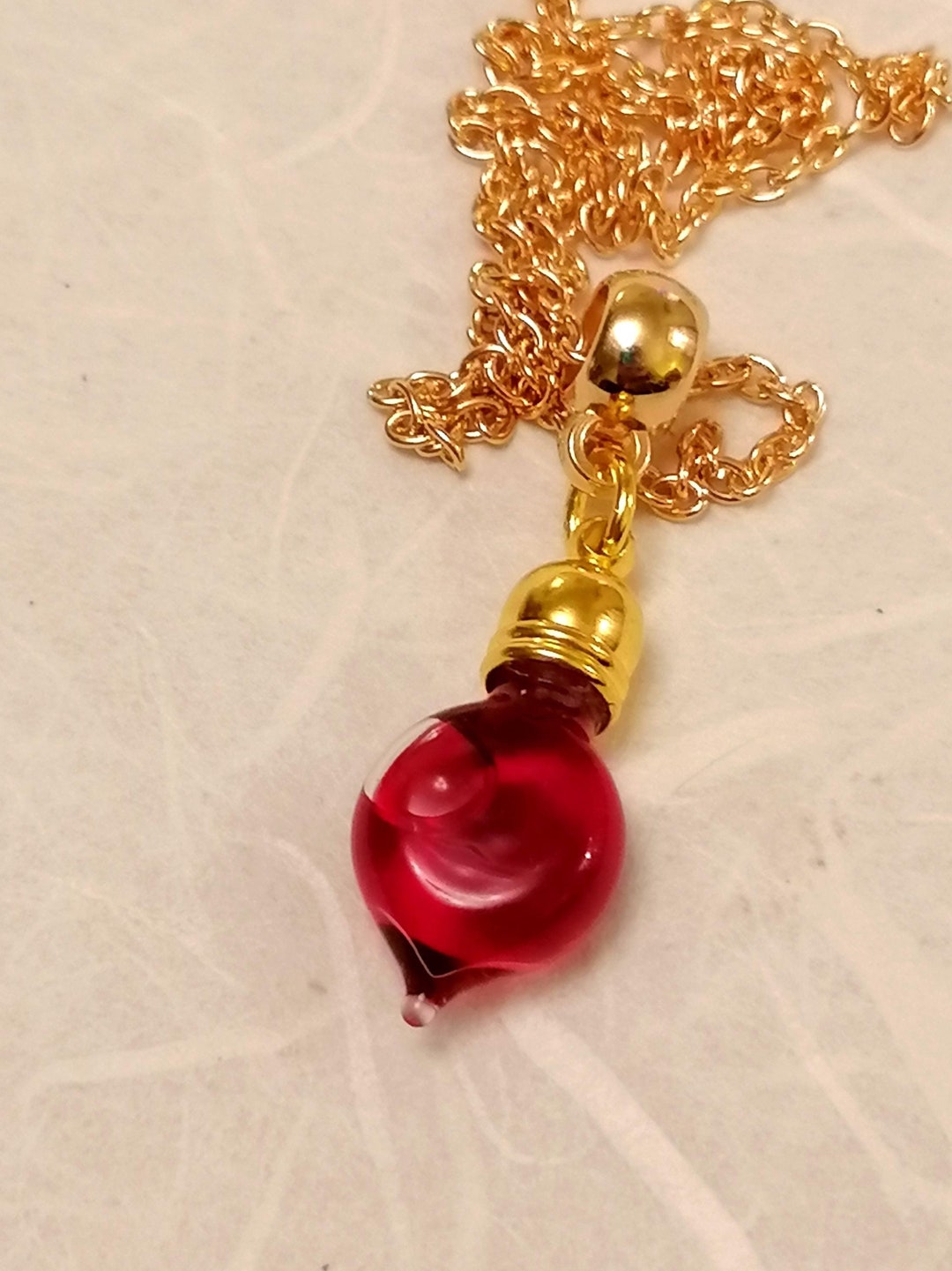 Red Blood Pledge Vial Bottle Pendant ~ Liquid Blood Necklace Charm ~ UK ...