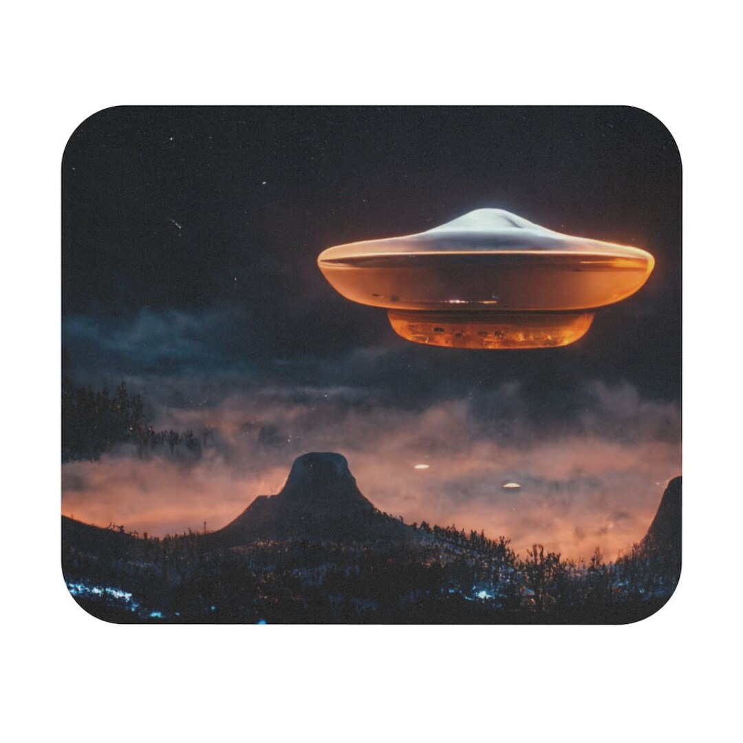 UFO Flying Saucer Mouse Pad, 9"x8" Inch Mouse Pad With Rubber Backing ...