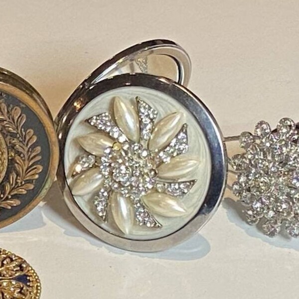 Art Nouveau Compact - Etsy