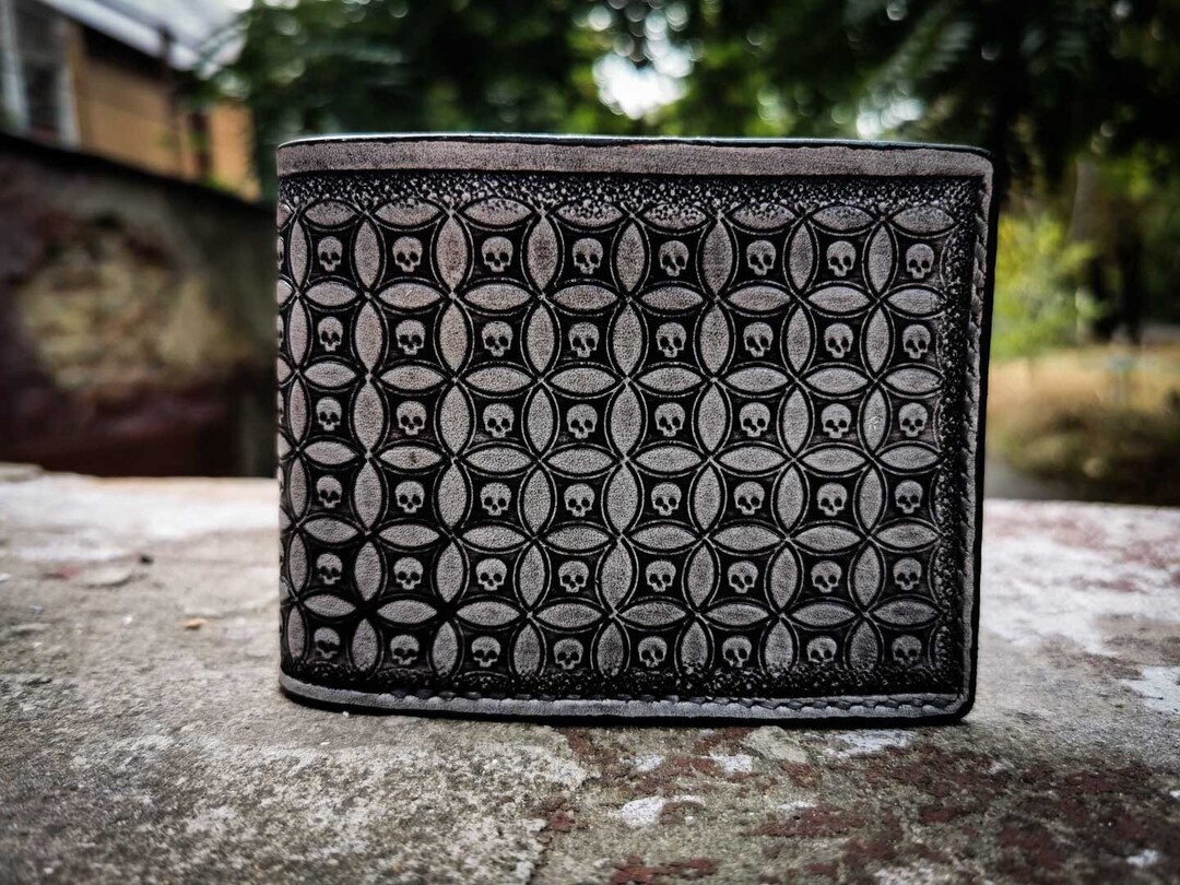 Leather Skull Bifold Wallet, Handmade Gothic Coin Wallet, Horror Gift ...