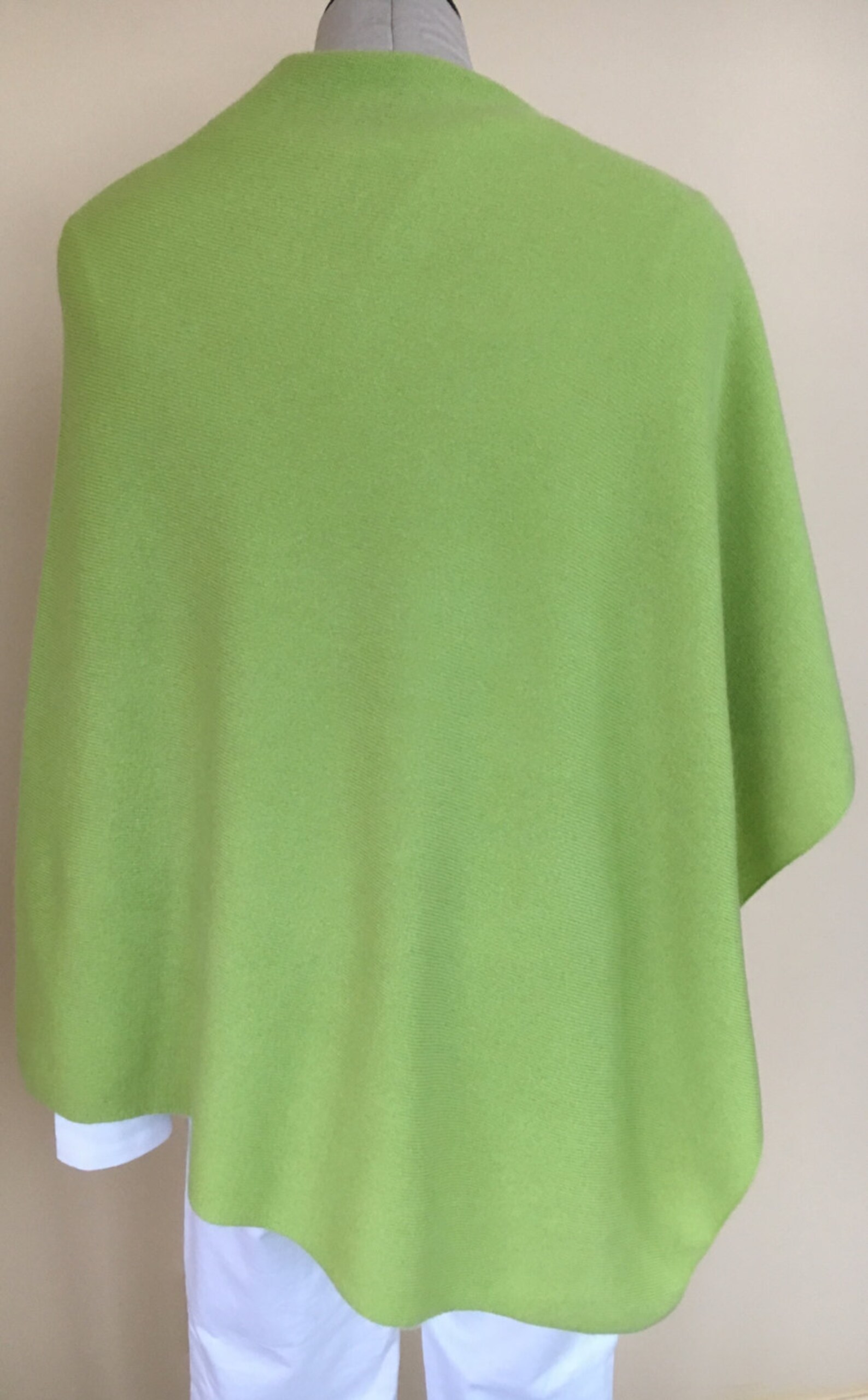 100% Cashmere Poncho Spring Green - Etsy