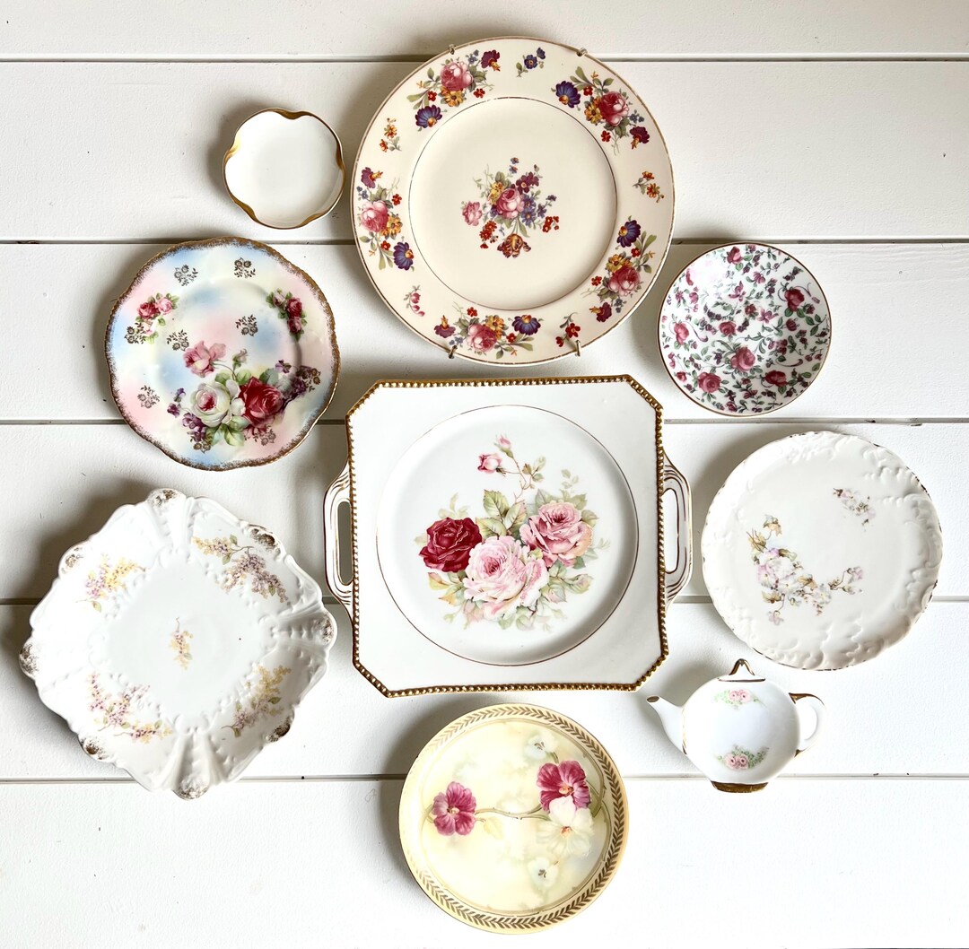 Vintage Pink, Gold and White Plates Set of 9 Plates and Tea Bag Holder ...