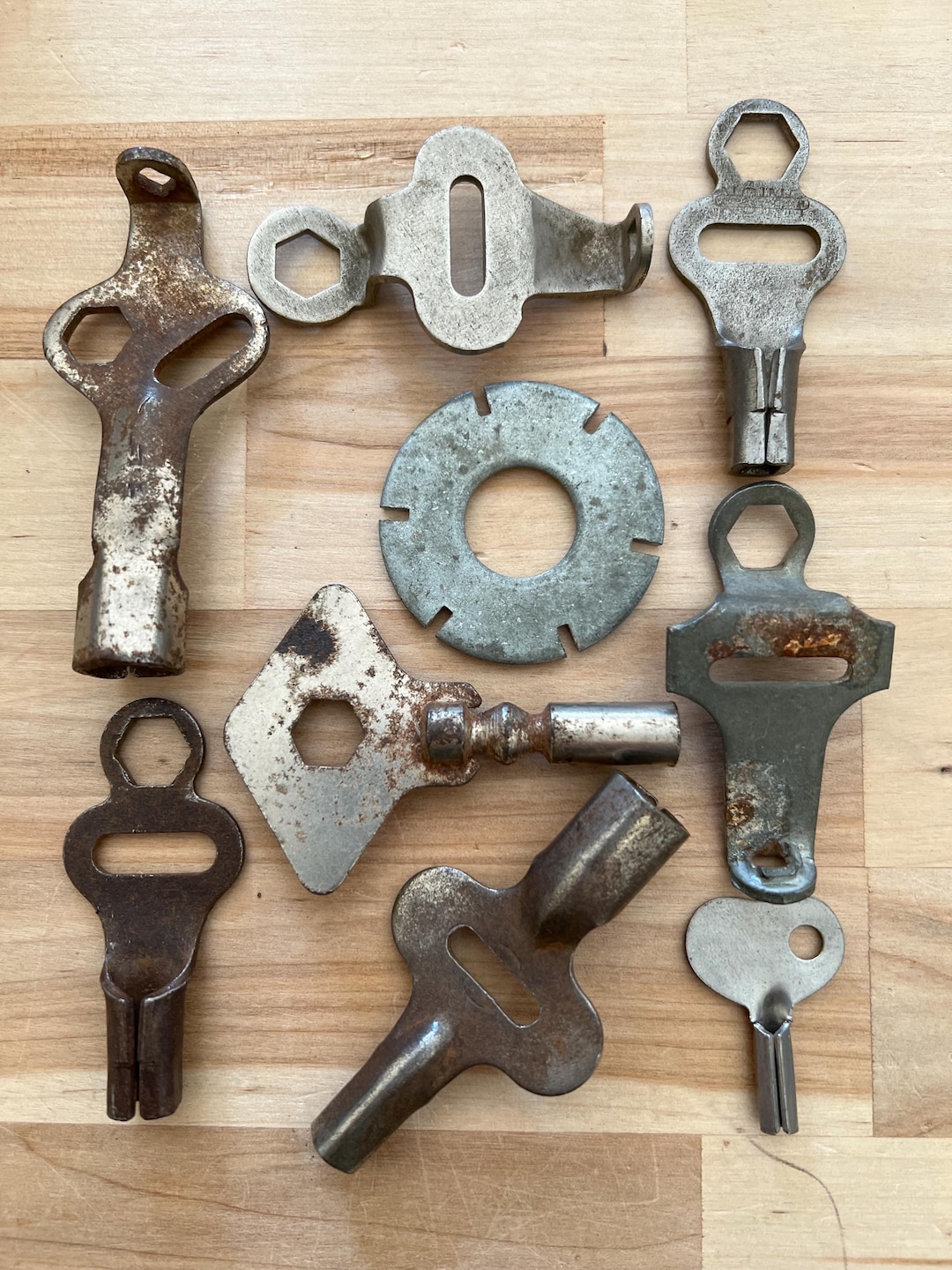 Vintage Skate Keys, Clock Key and Washer - 9 Pieces - Vintage Keys ...