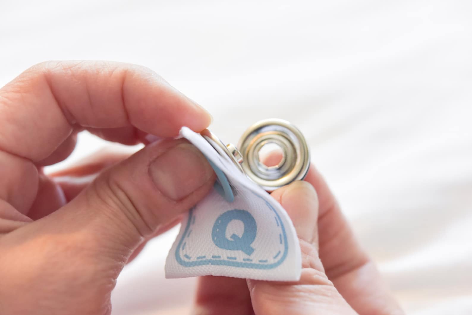 Snap on Bedding Label Bed Sheets Tag Bed Sheets Organization Bed Sheets ...