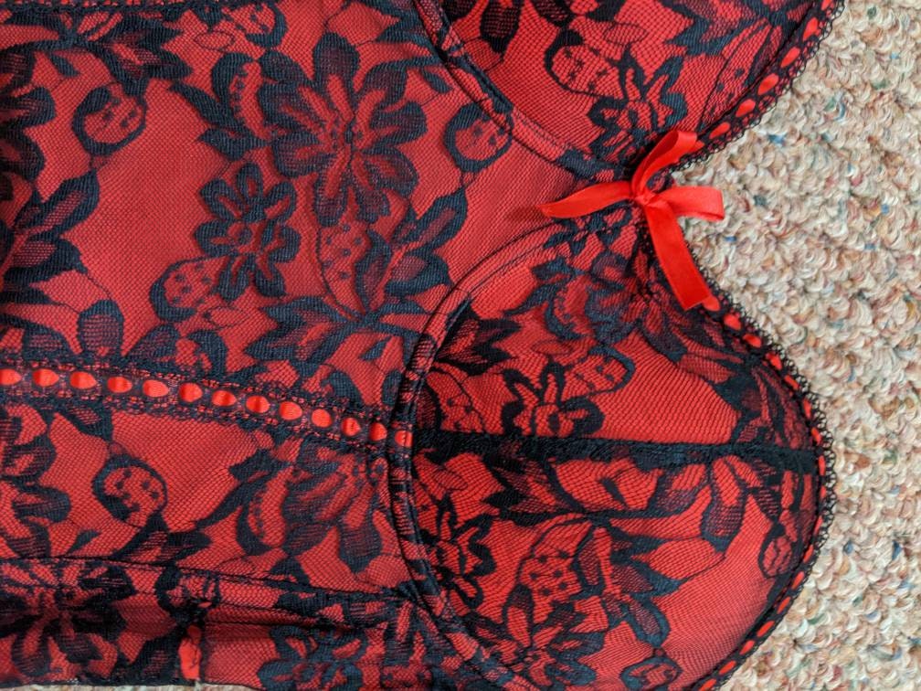 Black & Red Lace Corset - Etsy