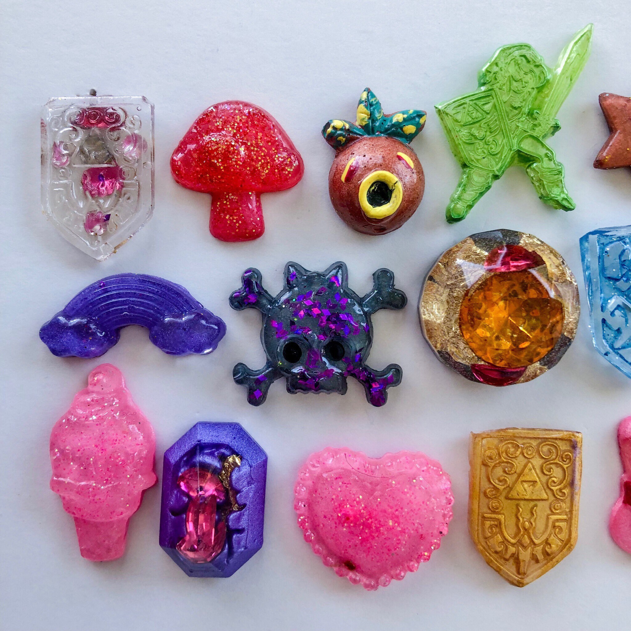 Resin Pins: 1 inch | Etsy