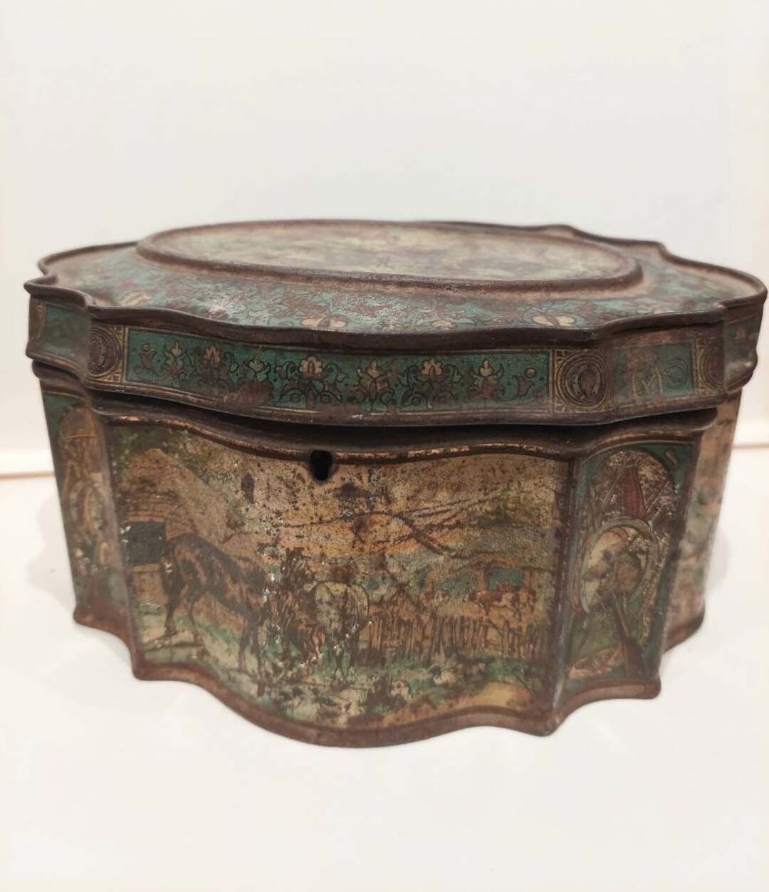 Special Edition Vintage Lithographed Biscuits Tin Box by Huntley ...
