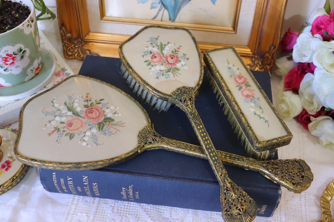 3pc Lovely Vintage Dressing Table Brush Set {hair Brush/hand Mirror ...