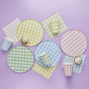 Pastel Gingham Paper Cups - 8 Pack - Checked Birthday Paper Cups ...