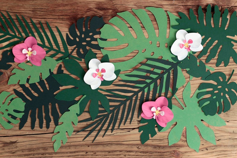 Green Tropical Leaf Decorations 21 Pack Green Table - Etsy UK