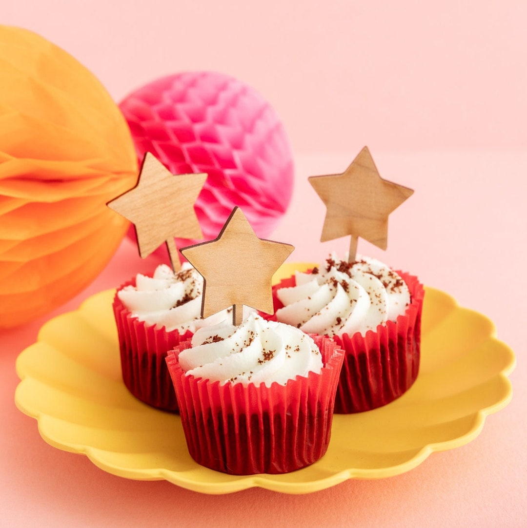 Wooden Star Cake Toppers - 8 Pack - Fun Cake Toppers Cake Decorations ...
