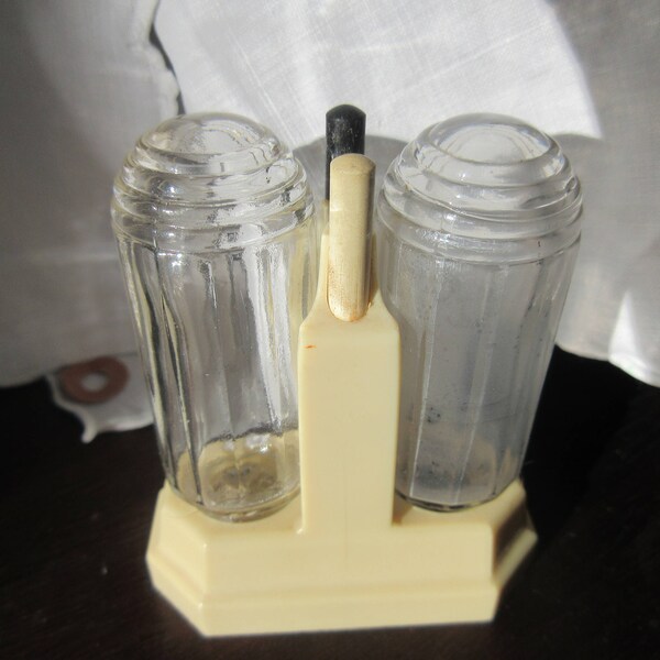 One Piece Salt Pepper - Etsy