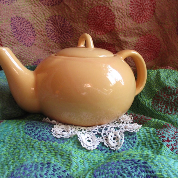 Sculptural Teapot - Etsy