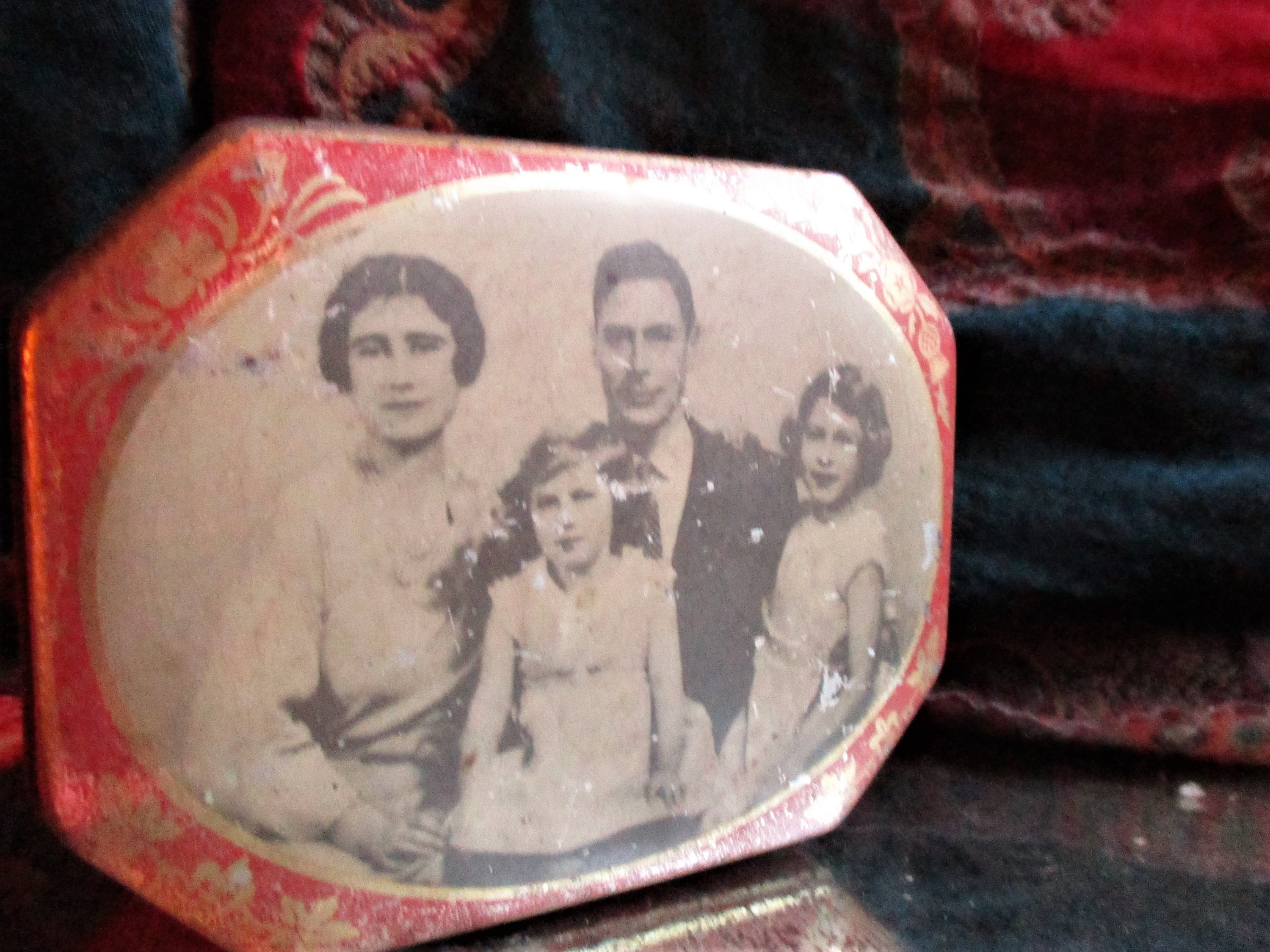 1930's Tin King George VI Queen Consort Princesses - Etsy