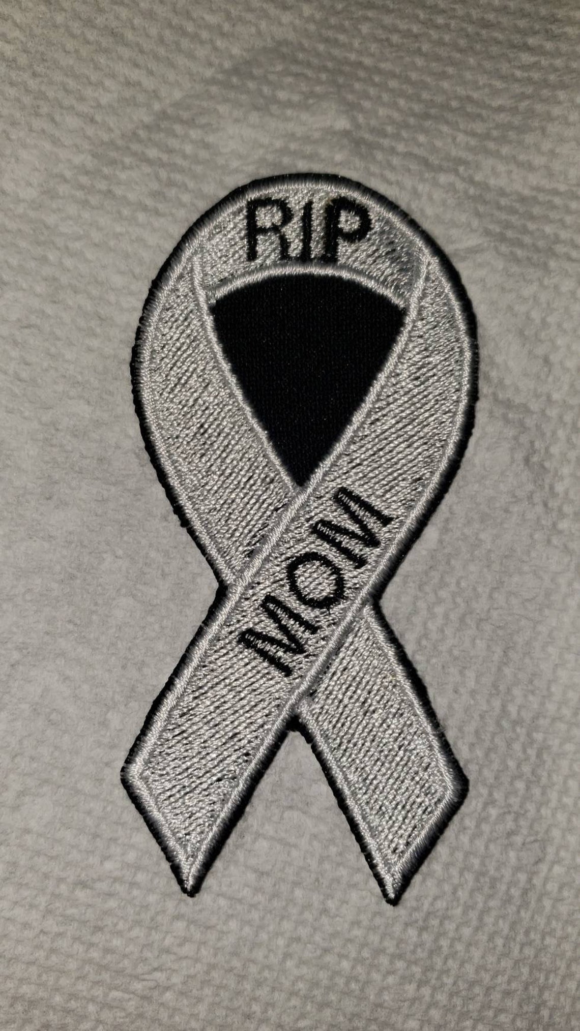 RIP MOM Lung Cancer Awareness Ribbon, White Awareness Ribbon ...