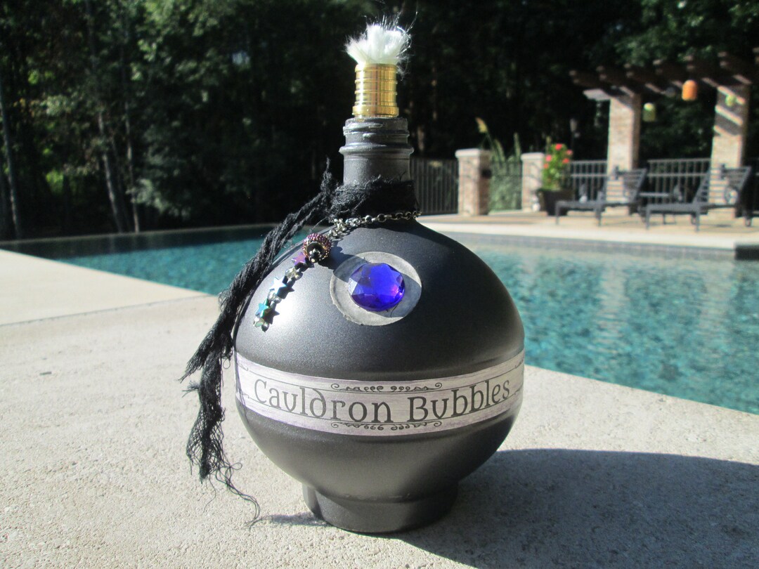 Cauldron Bubbles Table Torch, Halloween Handmade Apothecary Potion ...