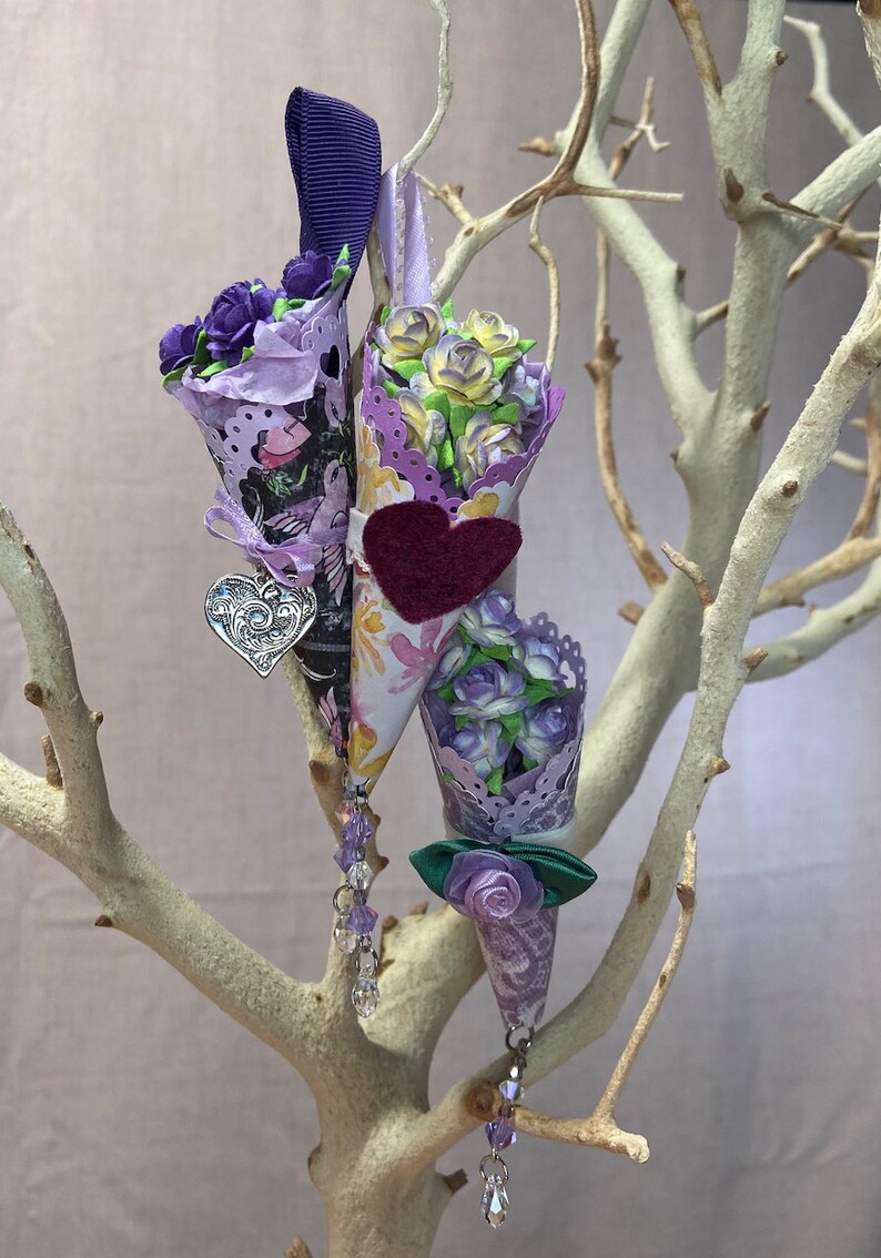 Miniature Victorian Paper Cone Bouquet With Roses Ornament Decoration ...