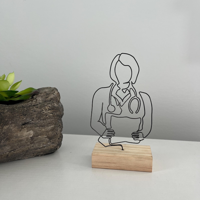 Wire Sculpture Doctor - Etsy