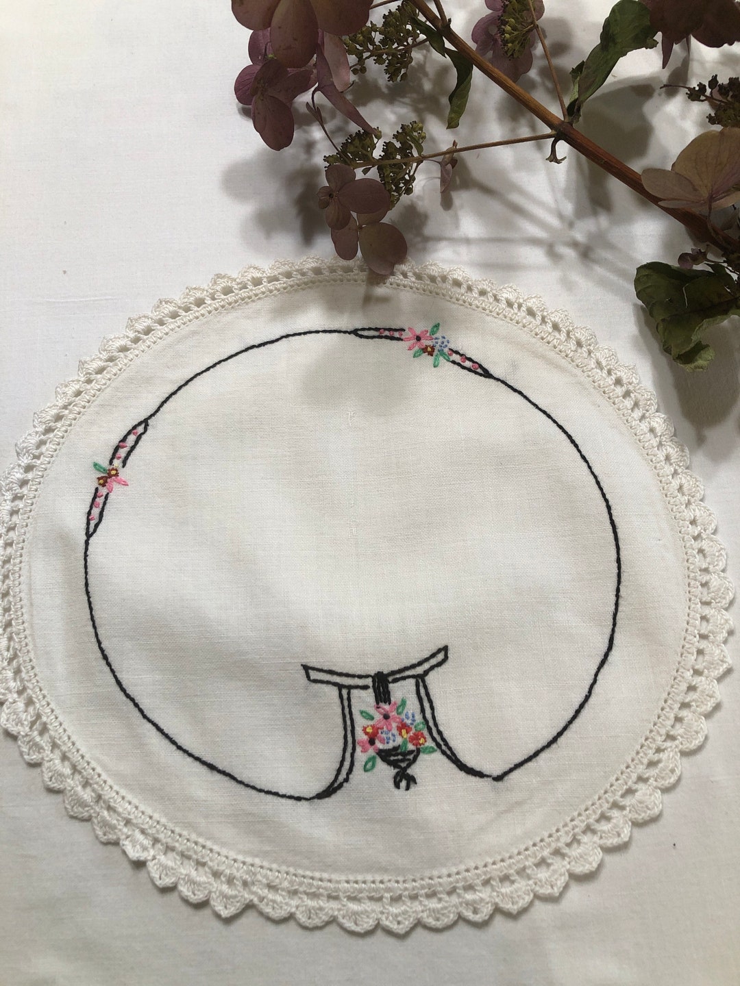 Beautiful Vintage Doily - Etsy