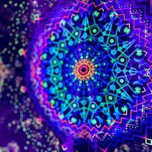 UV Psychedelic Fluorescent Blacklight Tapestry, Trippy Fractal Wall Art ...