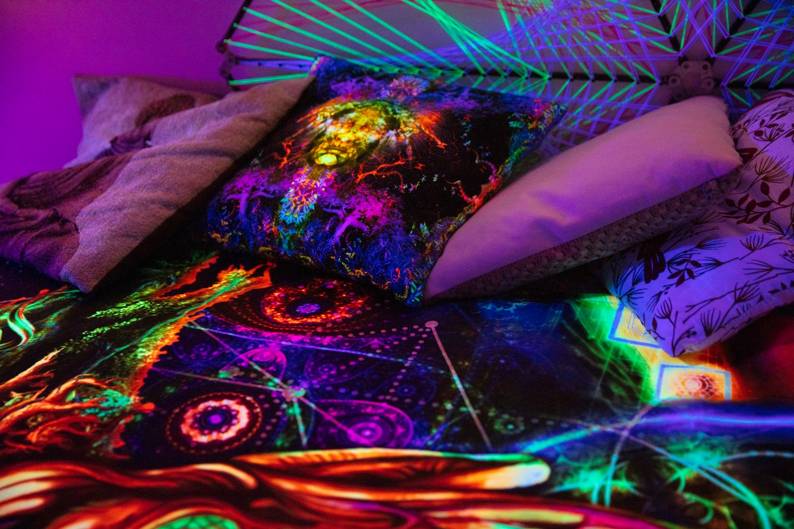 Blacklight Bedsheet, Bedspread Ethnic, Custom Blanket, Fleece Blanket ...