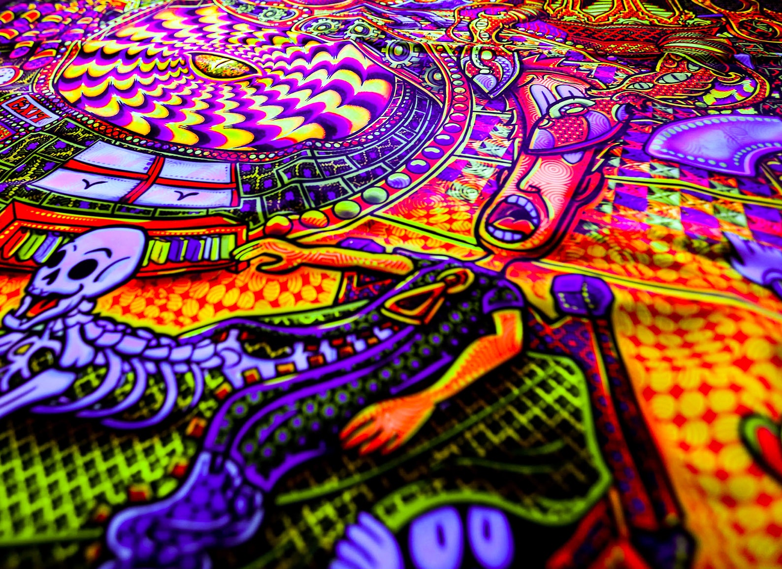 Psychedelic UV Blacklight Tapestry Salvia Droid Wall Hanging Spiritual ...