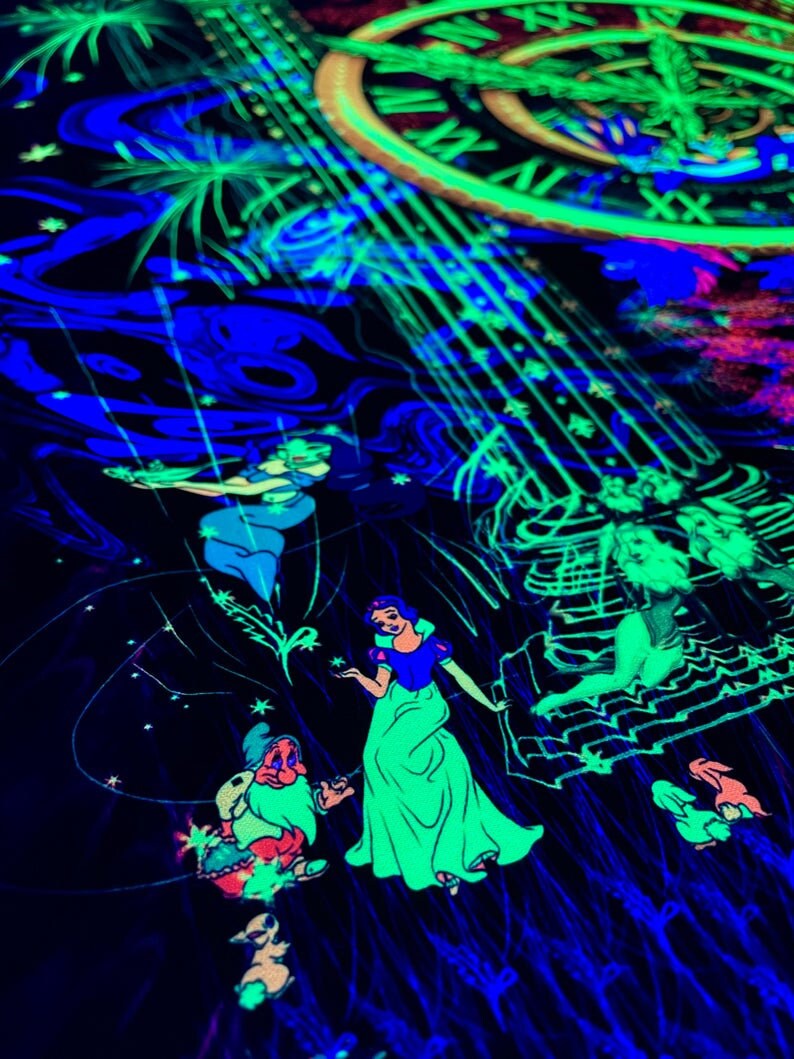 Psychedelic UV 420 Blacklight Backdrop Tapestry Wall Hanging - Etsy