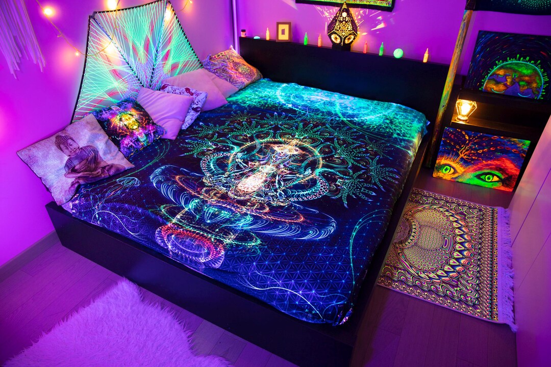 Meditation Blanket, UV Reactive Decor, Boho Glow Bedding, Yoga Lover ...