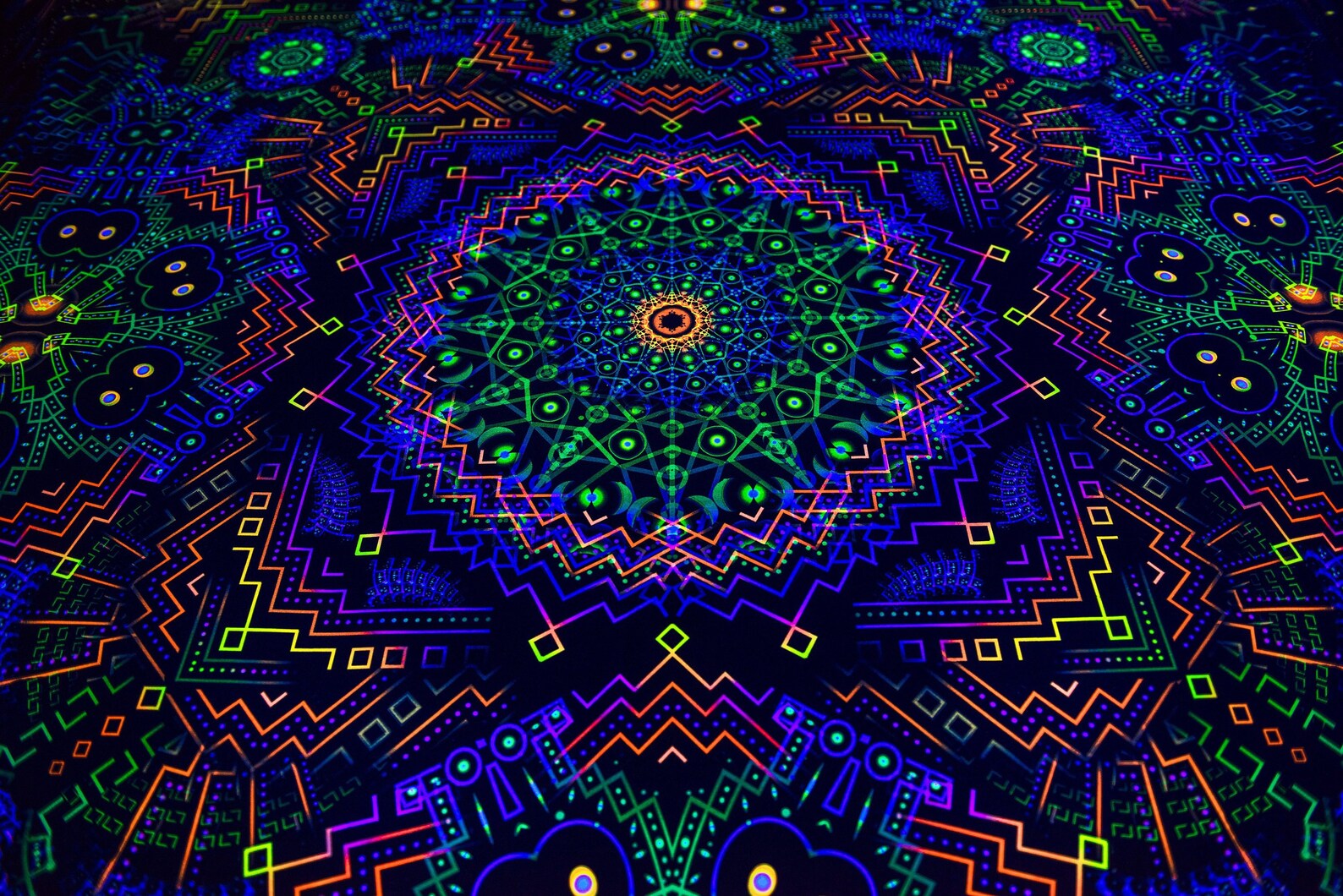 UV Reactive Wall Hanging, Fluorescent UV Art Spiritual Painting ...