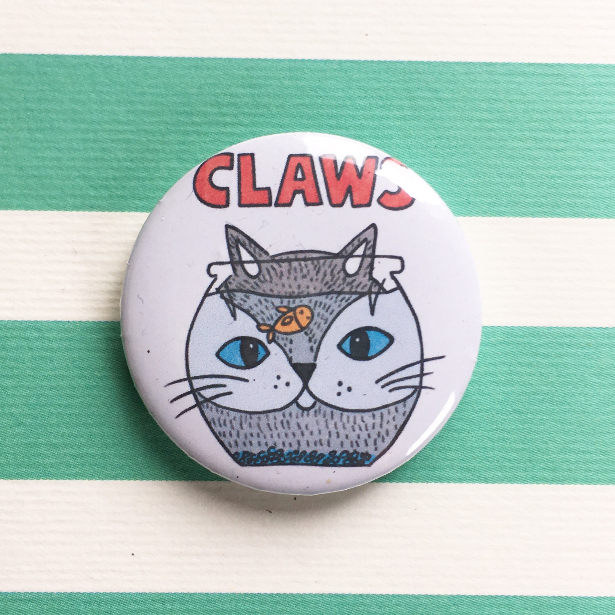 Claws 32mm Magnet | Etsy