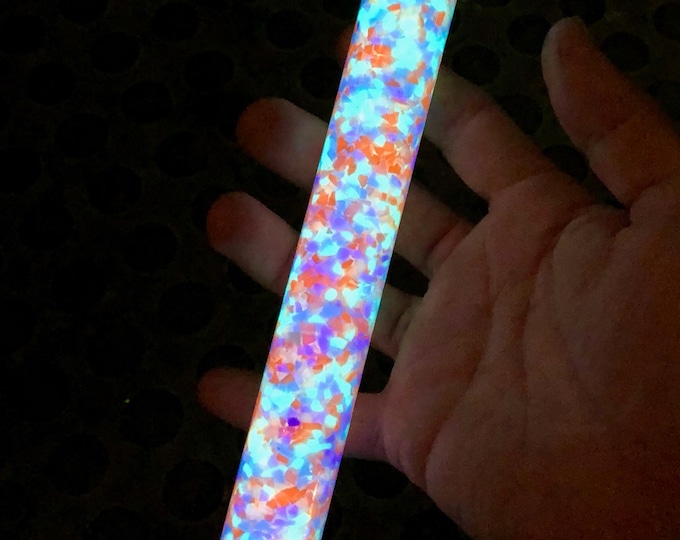 Hyperglow INVISIBLE GREEN Glow in the Dark Rods Skur Composites ...