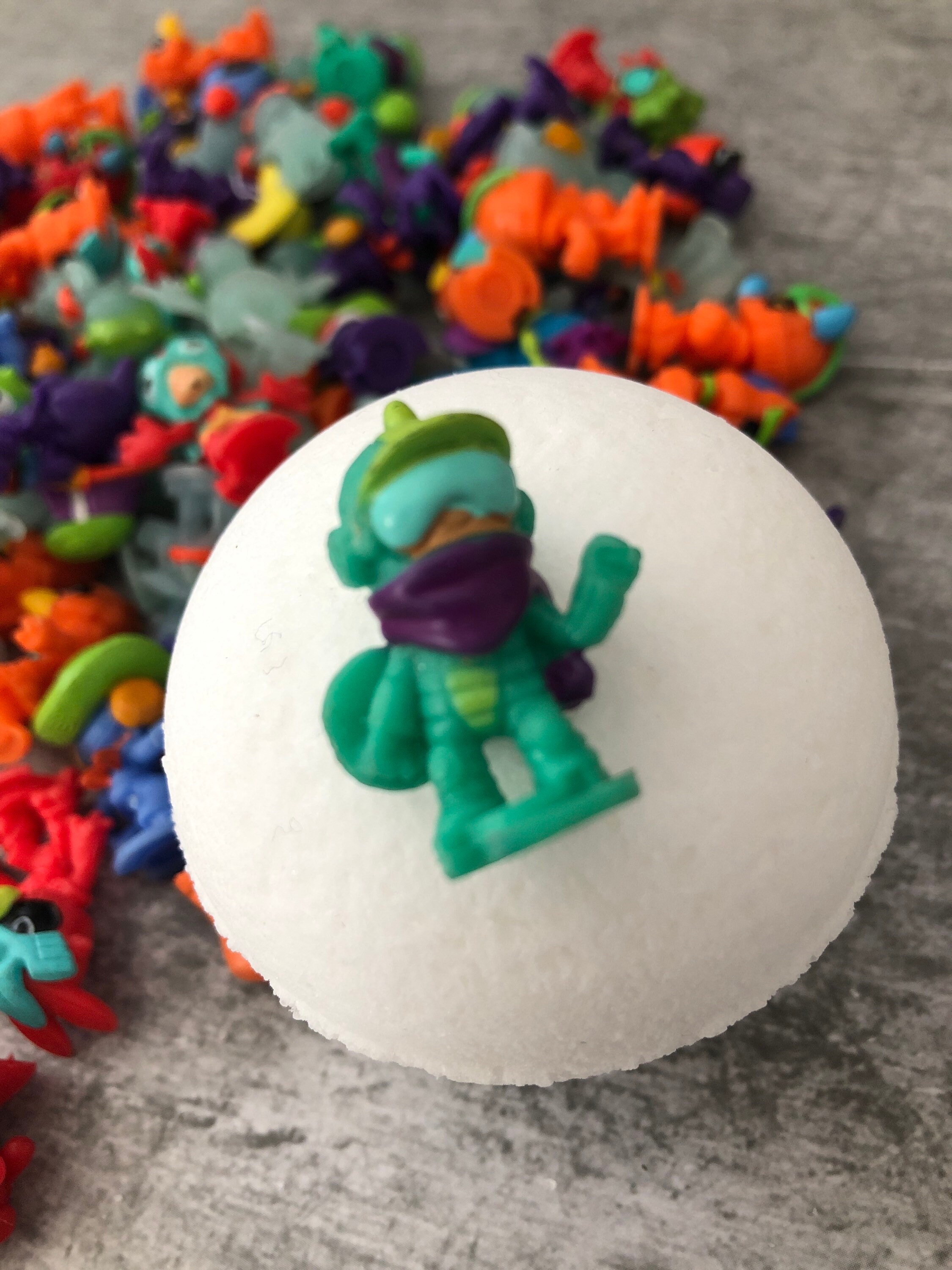 Kids Bath Bombs Alien Bath Bomb Kids Surprise Bath Bomb - Etsy