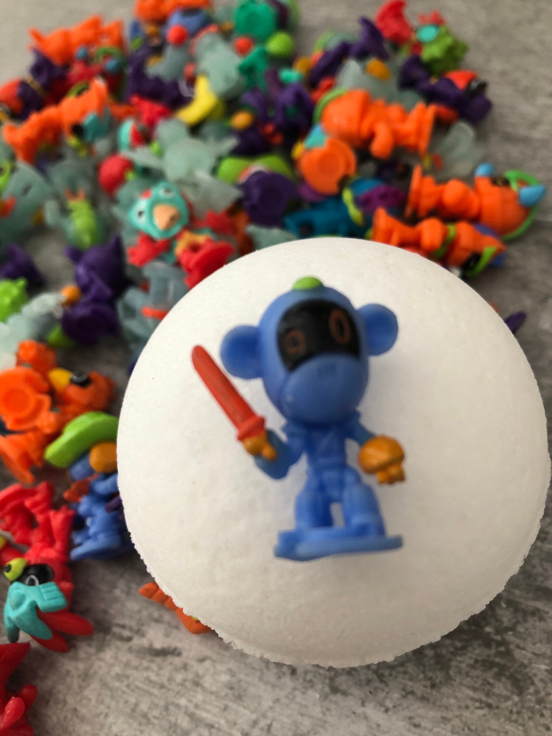 Kids Bath Bombs Alien Bath Bomb Kids Surprise Bath Bomb - Etsy