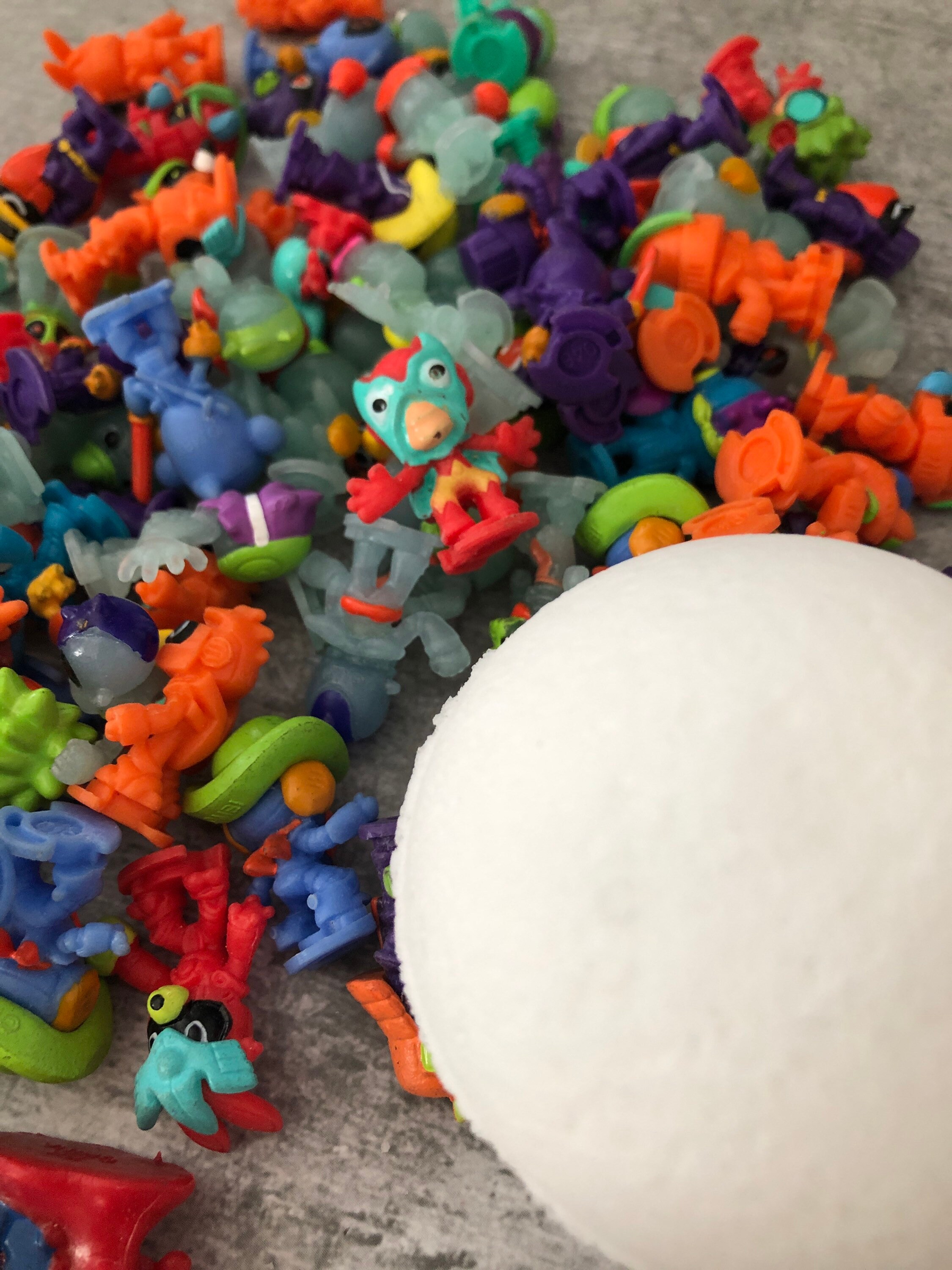 Kids Bath Bombs Alien Bath Bomb Kids Surprise Bath Bomb - Etsy