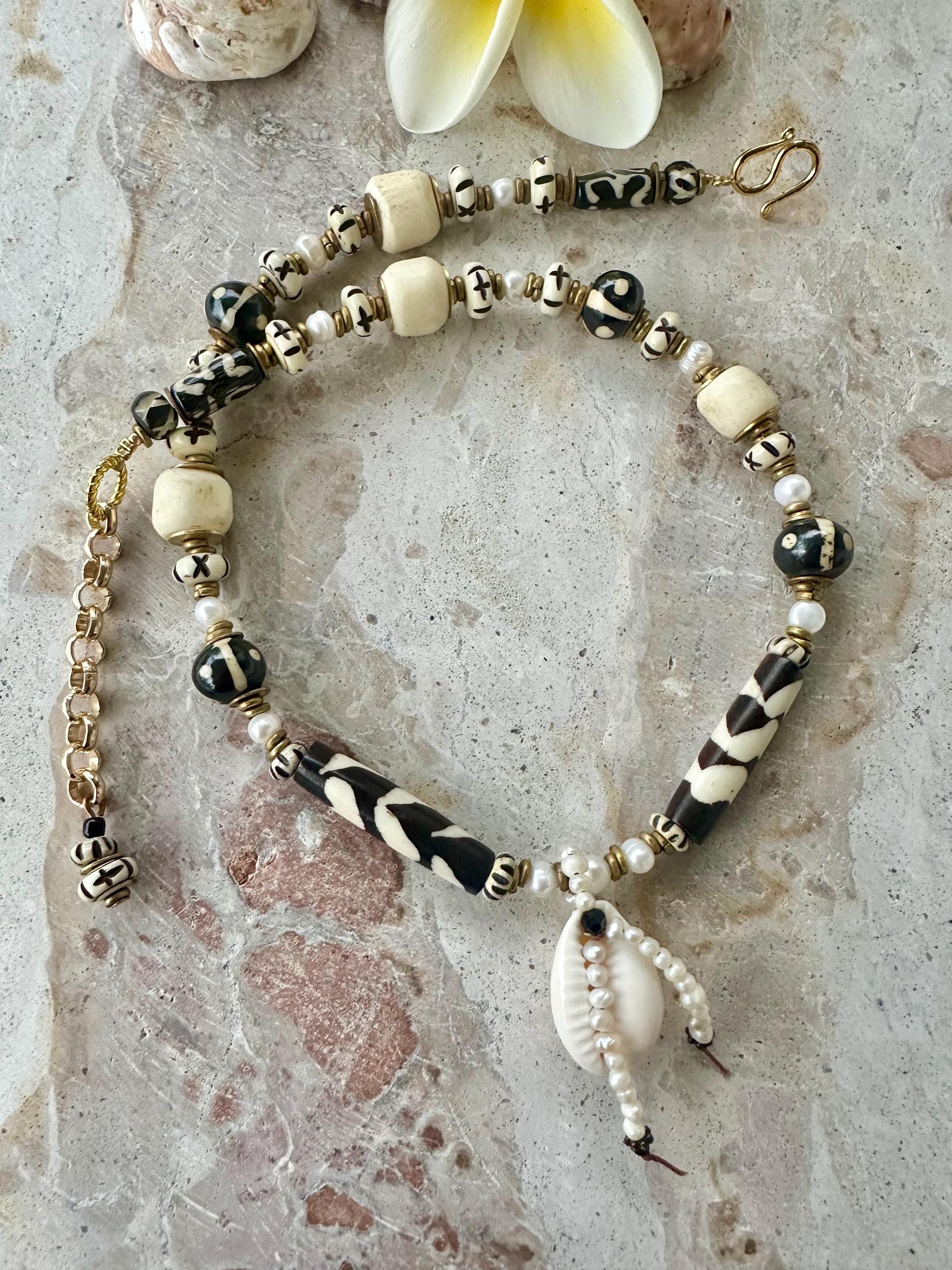 African Cowrie Tribal Shell Necklace - Etsy