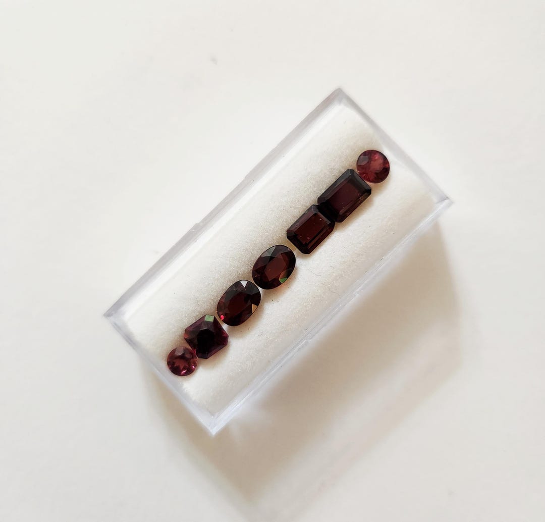 NATIVE CUT Mixed Lot of Almandite and Rhaspberry Rhodolite Garnet 7.64 ...