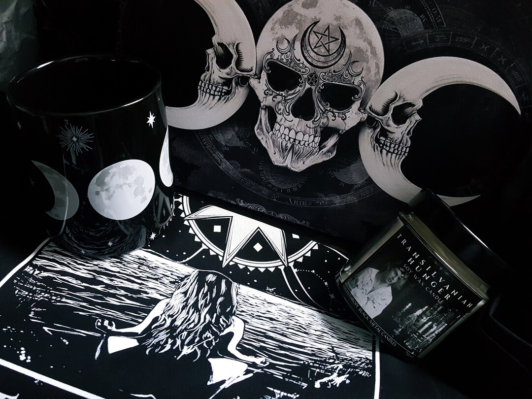 Gothic & Dark Gift Box Set: Triple Moon, Woman Power, Energy, Kvlt ...