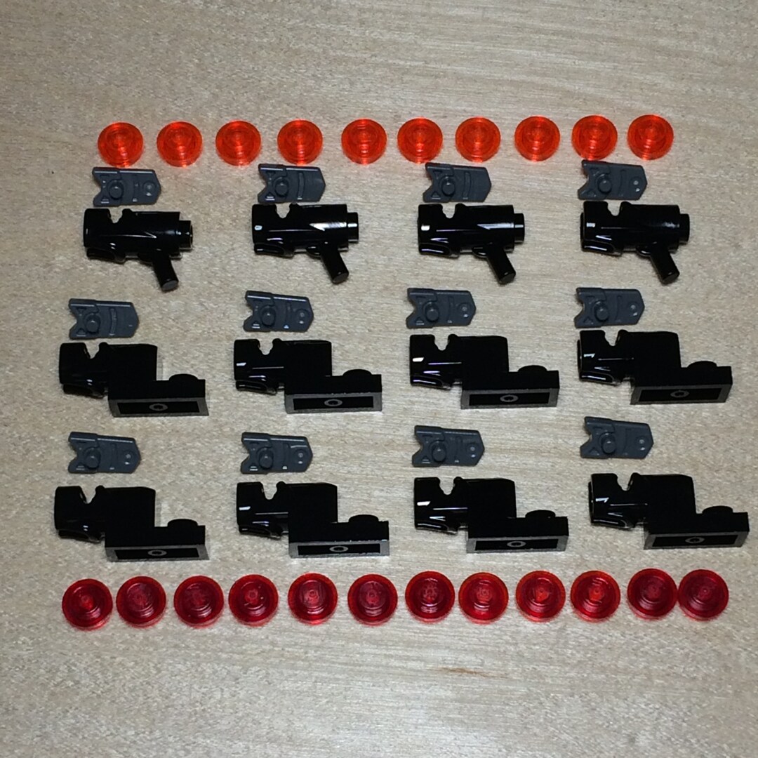 NEW LEGO Minifigure Launchers Lot X12 accessories / Guns Weapons for ...