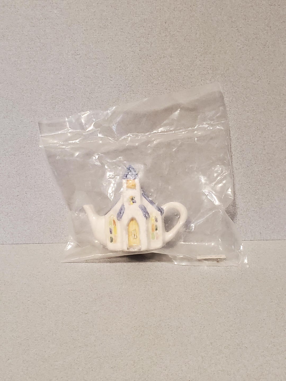 Red Rose Tea Church Teapot Mint in Bag, Miniature Teapot, Roseville ...