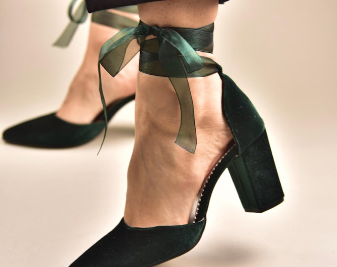 Emerald Green Velvet Block Heel Shoes, Ankle Tie Wedding Heels - Etsy
