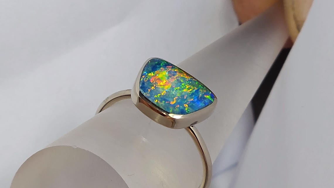 Free Sizing! Neon Old Hans Peak Rainbow Gem Australian Opal Inlay on ...
