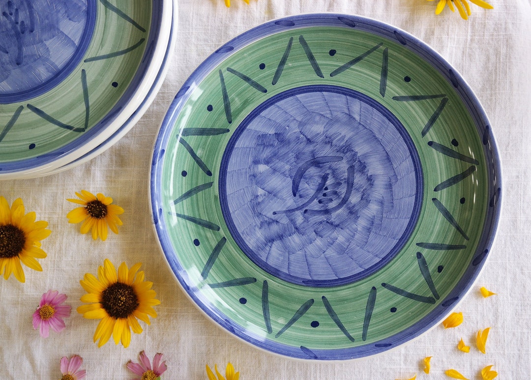 Caleca DINNER PLATE 11.25 Espero Pattern Green Blue Leaf Zigzag Lines ...