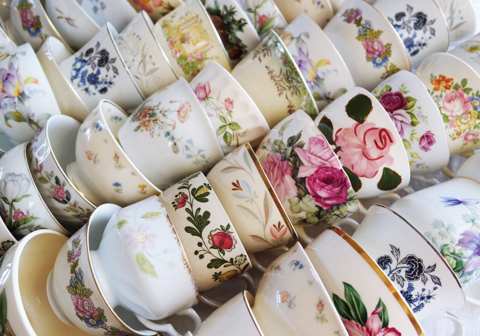 MISMATCHED TEA CUPS Mix & Match Vintage Teacups Wedding - Etsy