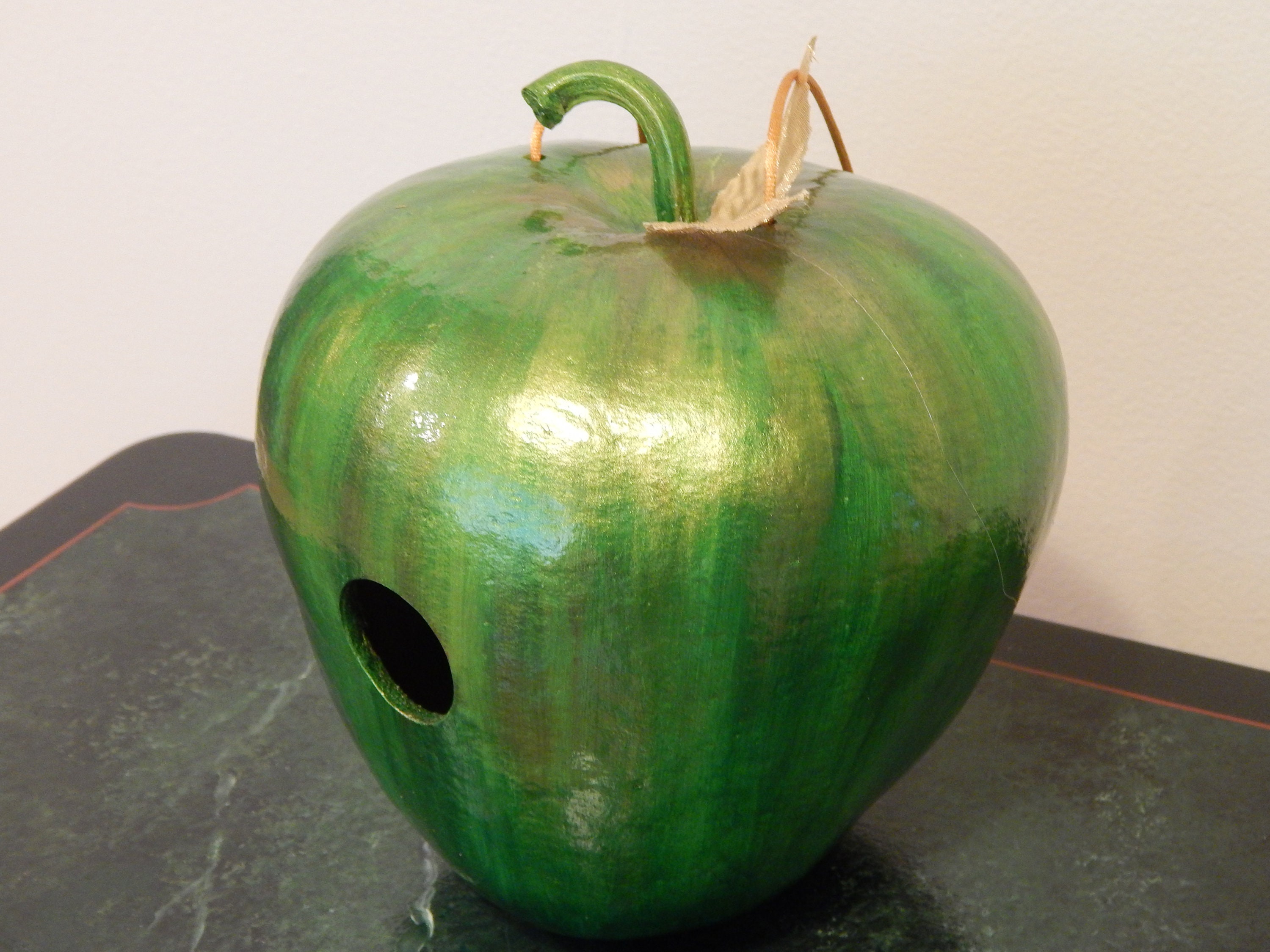 Gourd Birdhouse. Apple Gourd Birdhouse. Apple Gourd. Gourd. Birdhouse ...